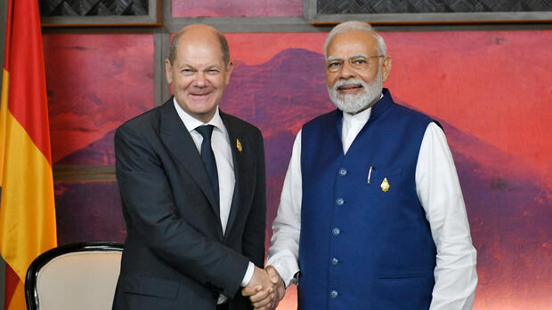 Scholz in Indien: Bundeskanzler reist mit Siemens- und SAP-Chef zu Modi