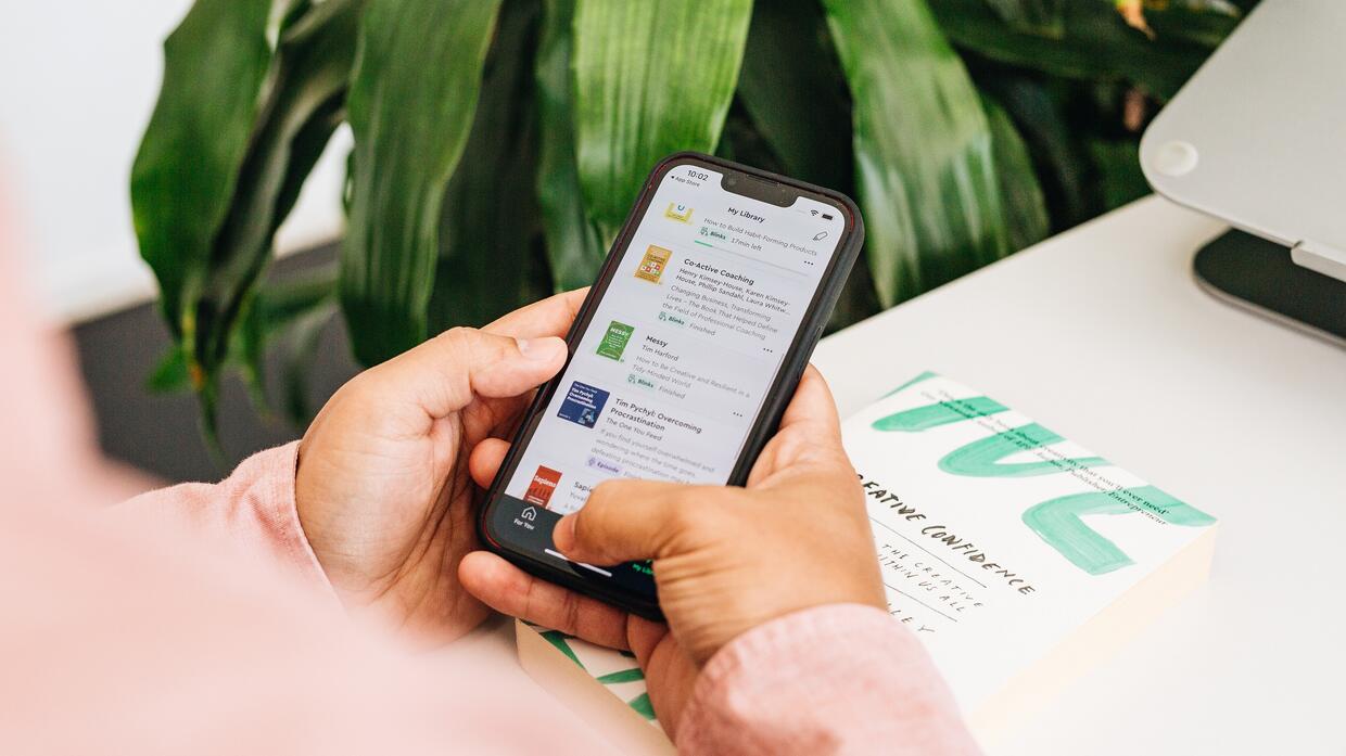 Blinkist-Chef: „Durch KI kommt eine riesengroße Disruption auf uns zu“