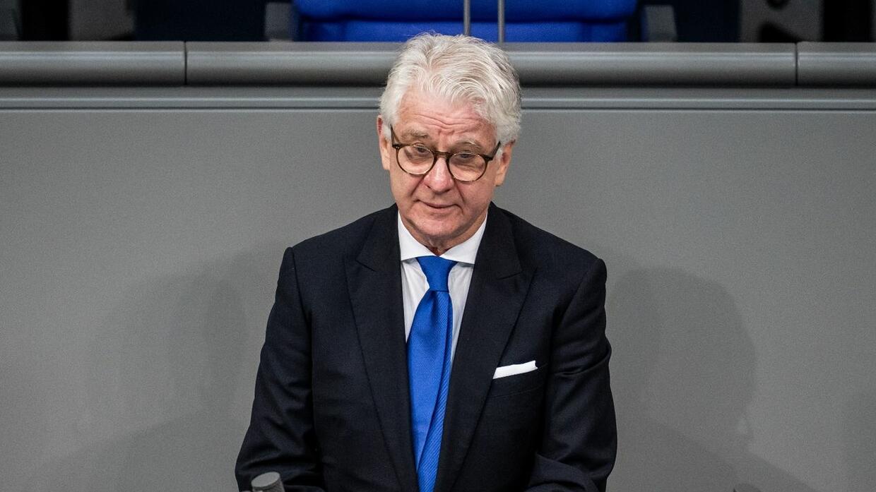 Holocaust-Gedenken: Marcel Reif rührt mit emotionaler Rede zu Tränen