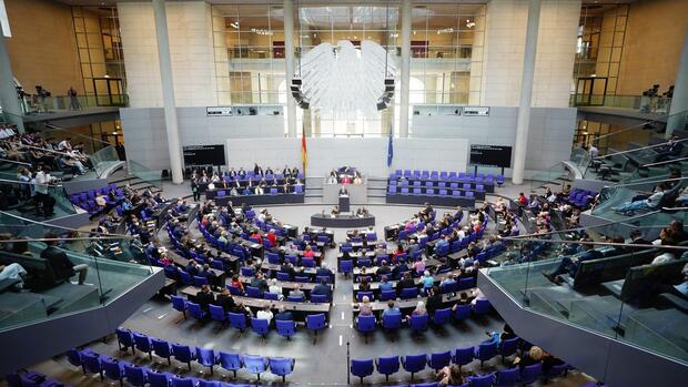 Energiewende: Bundestagsausschuss hört Experten zum Heizungsgesetz