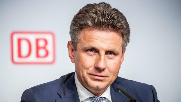 Deutsche Bahn: DB-Finanzchef Alexander Doll muss gehen