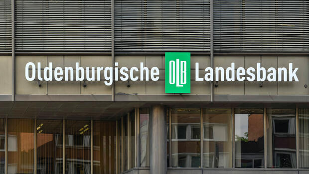 Oldenburgische Landesbank OLB will Degussa Bank kaufen