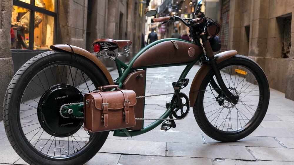 Rayvolt Cruzer: Ein E-Bike im Chopper-Look
