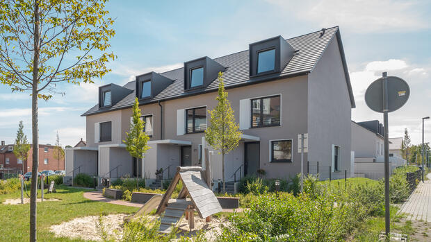 Deutsche Reihenhaus AG stellt auf „kaskadierende Wärmepumpen“ um